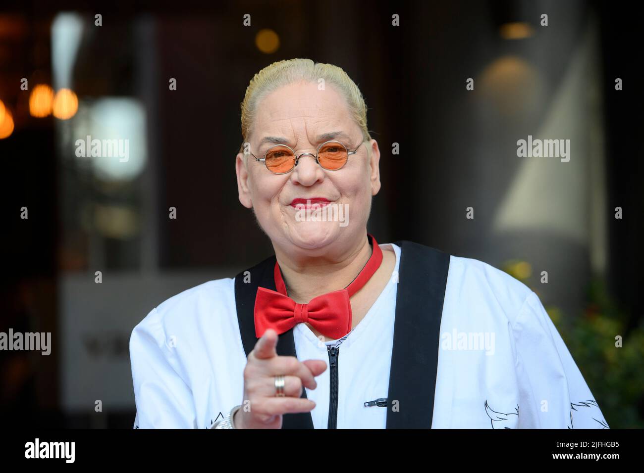 Hella FROM SENSEN, comedy, comedienne. Gala - Golden Sun Special 2022 ...