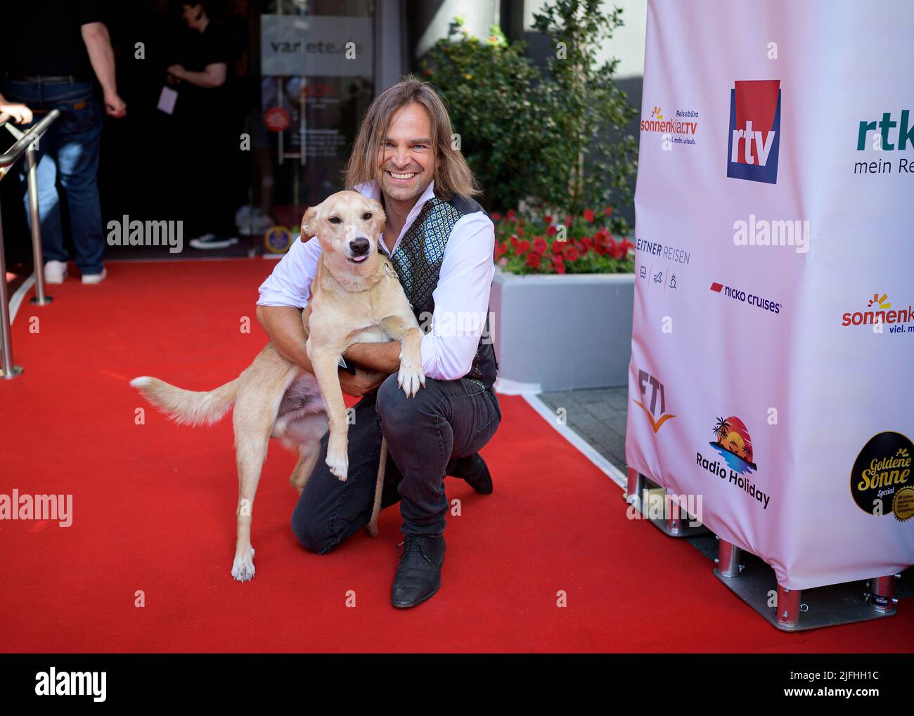 Meal, Deutschland. 02nd July, 2022. Tim WILHELM, moderator, singer ...