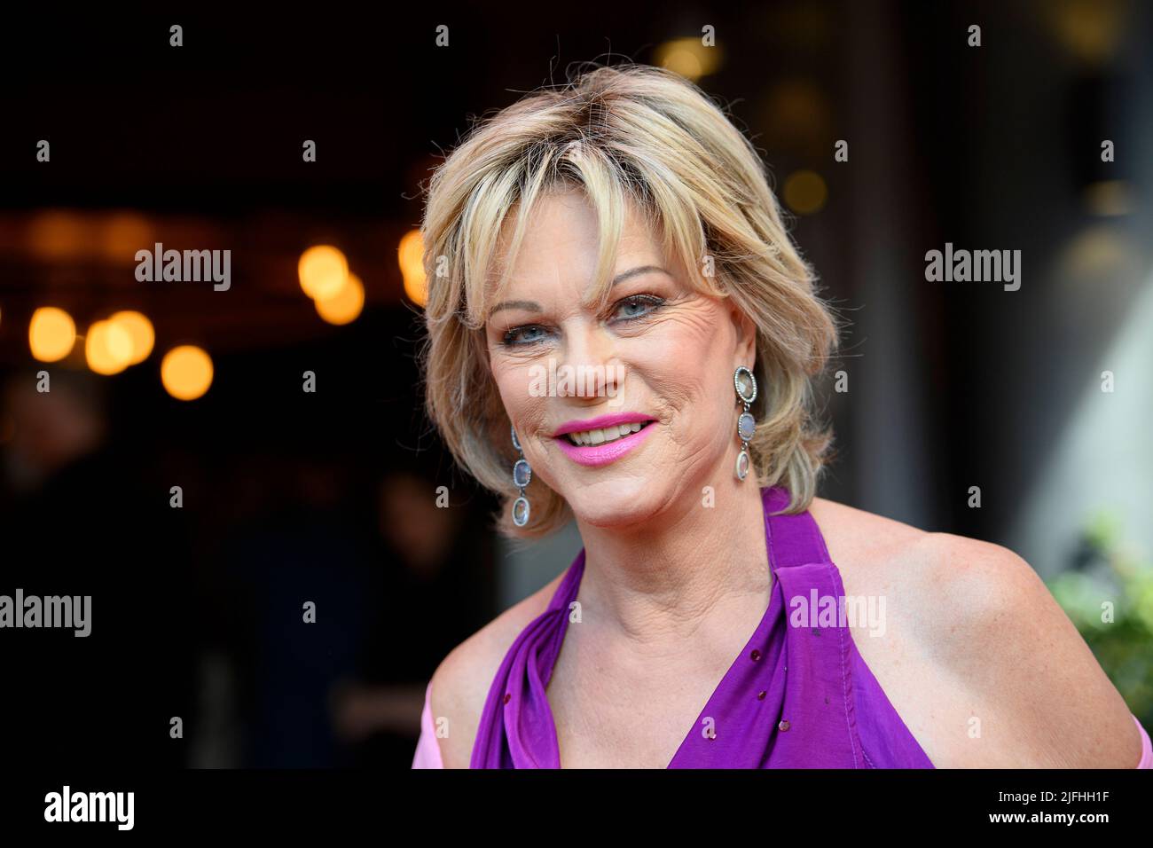 Lisa FITZ, cabaret artist, comedy gala - Goldene Sonne Spezial 2022, on ...