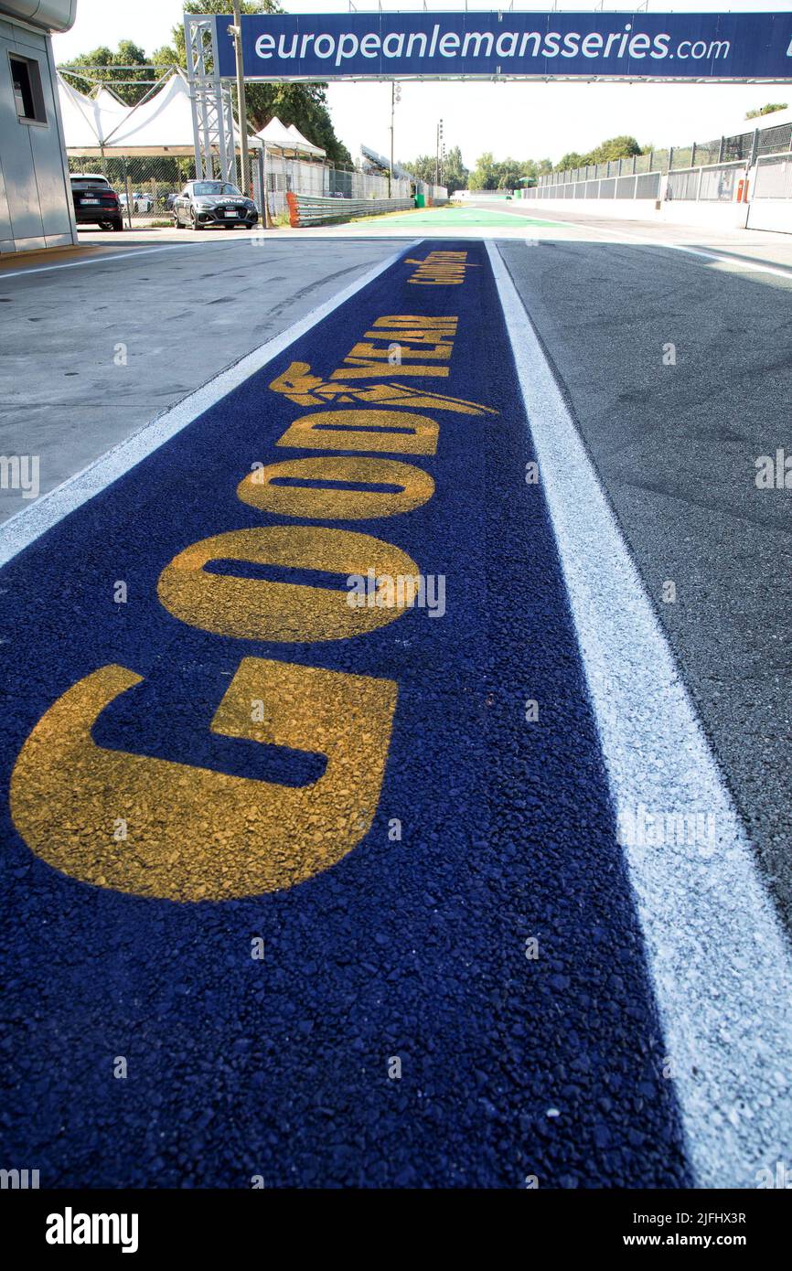 Pit Line during the Endurance ELMS 2022 - European Le Mans Series on ...