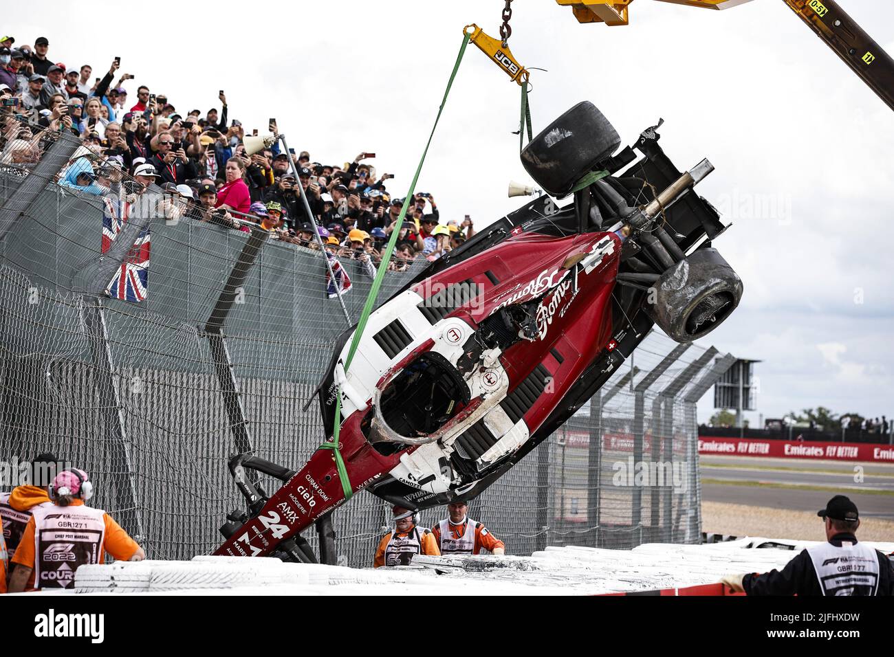 ZHOU Guanyu (chi), Alfa Romeo F1 Team ORLEN C42, portrait crash ...