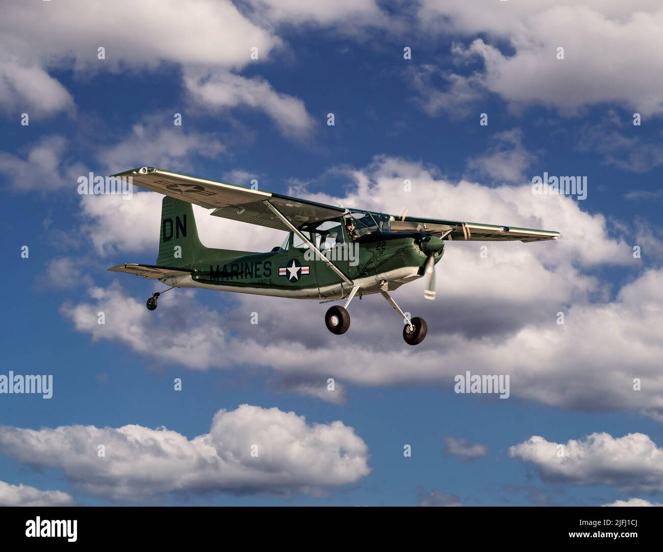 Flying artillery hi-res stock photography and images - Alamy