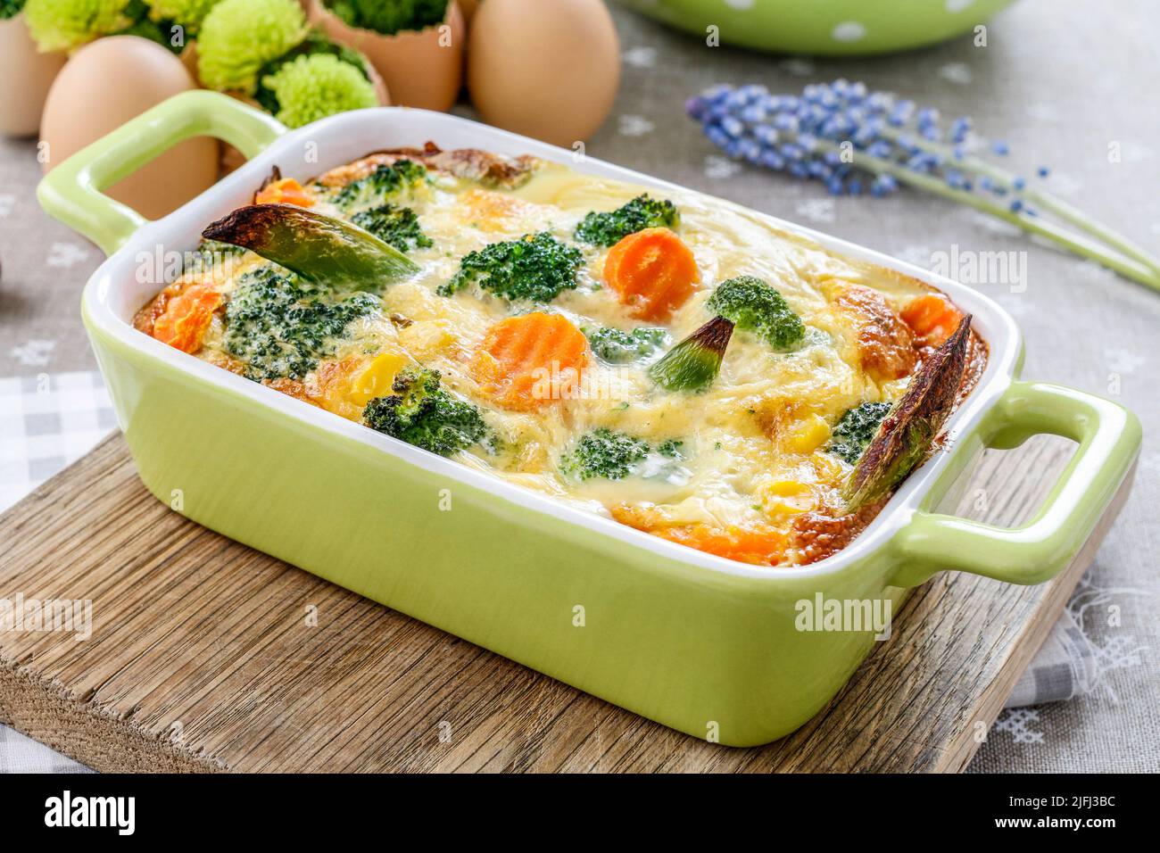 Bowl broccoli green peas hi-res stock photography and images - Alamy