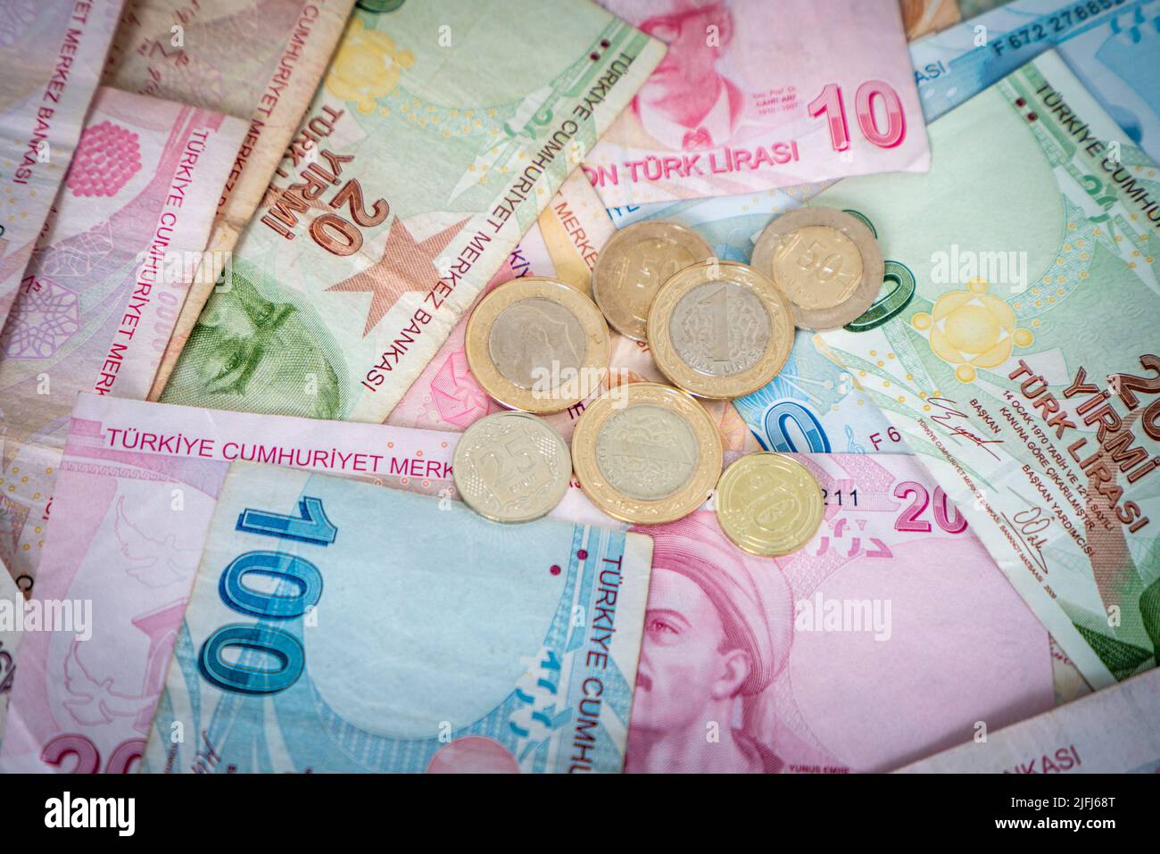 Various Turkish Lira Banknotes And Coins. Turkish Money Stock Photo - Alamy