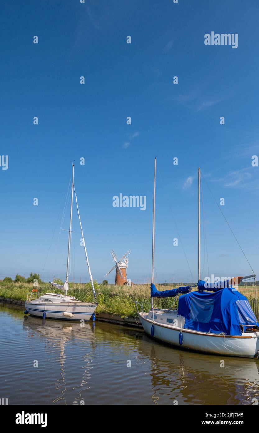 Horsey Windpump or drainage windmill on the norfolk broads Stock Photo ...