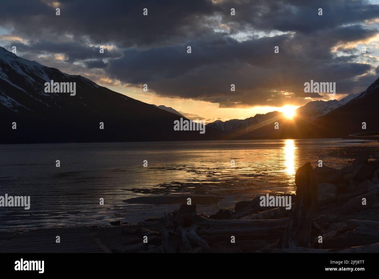 Canadian rockies at sunset hi-res stock photography and images - Alamy