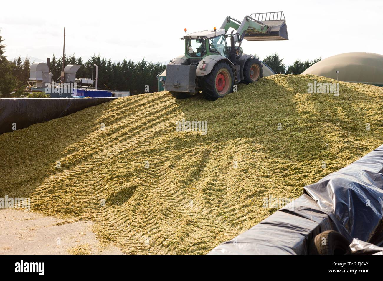 Fodder machine hi-res stock photography and images - Alamy