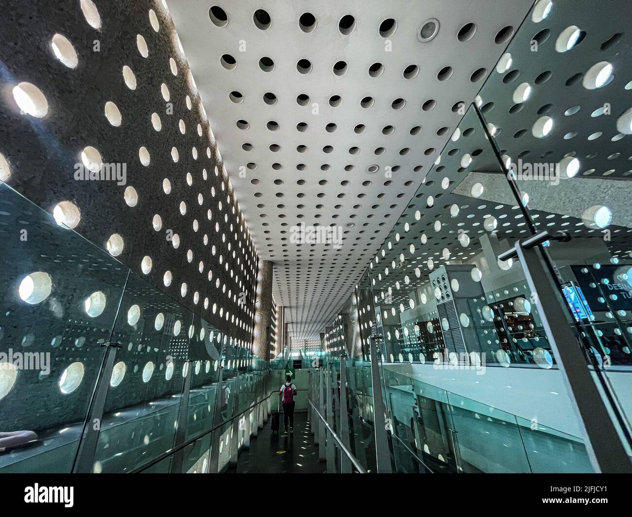 Aerolina aeromexico hi-res stock photography and images - Alamy