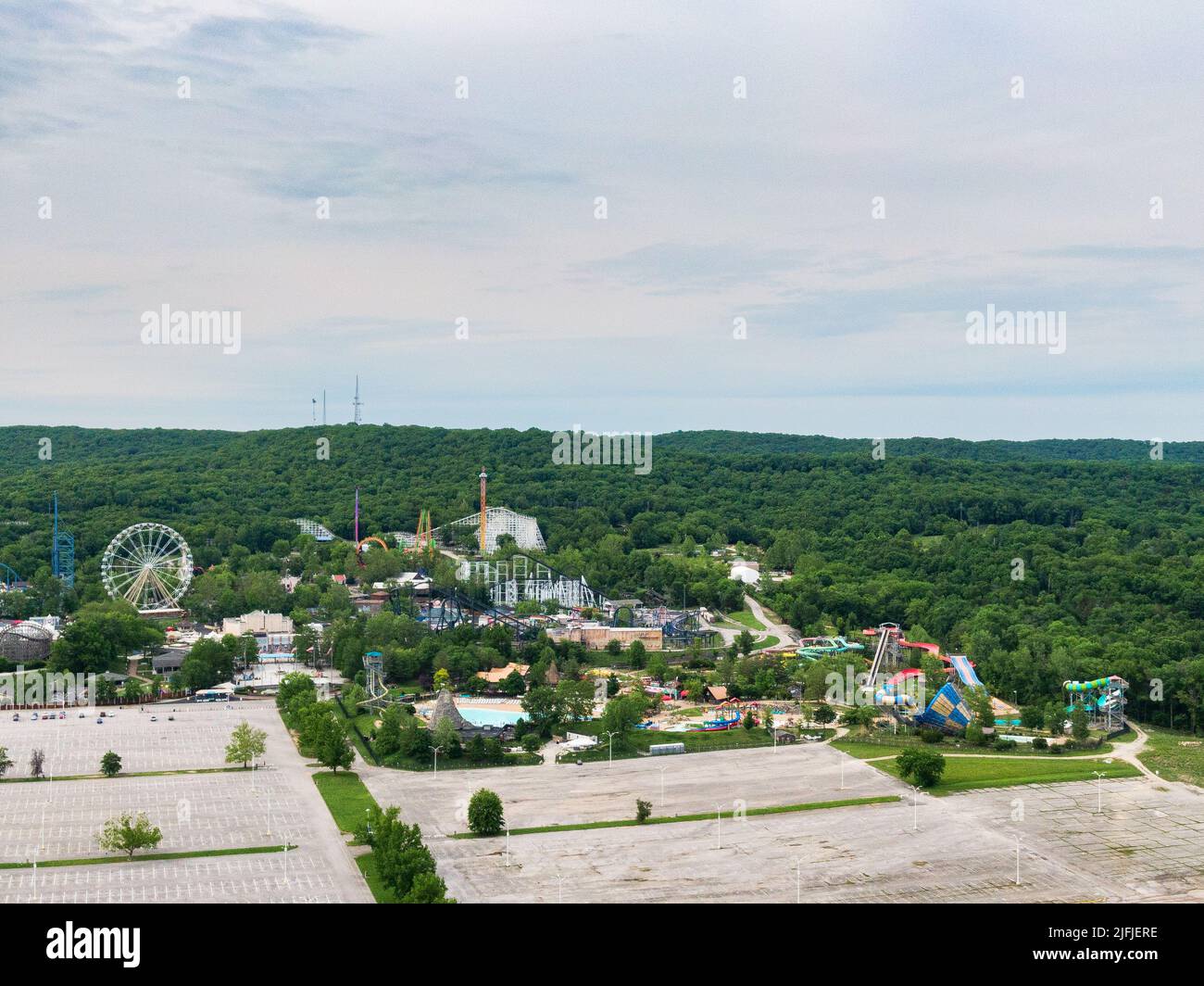 Aerial overview of Six Flags Amusement park Stock Photo - Alamy