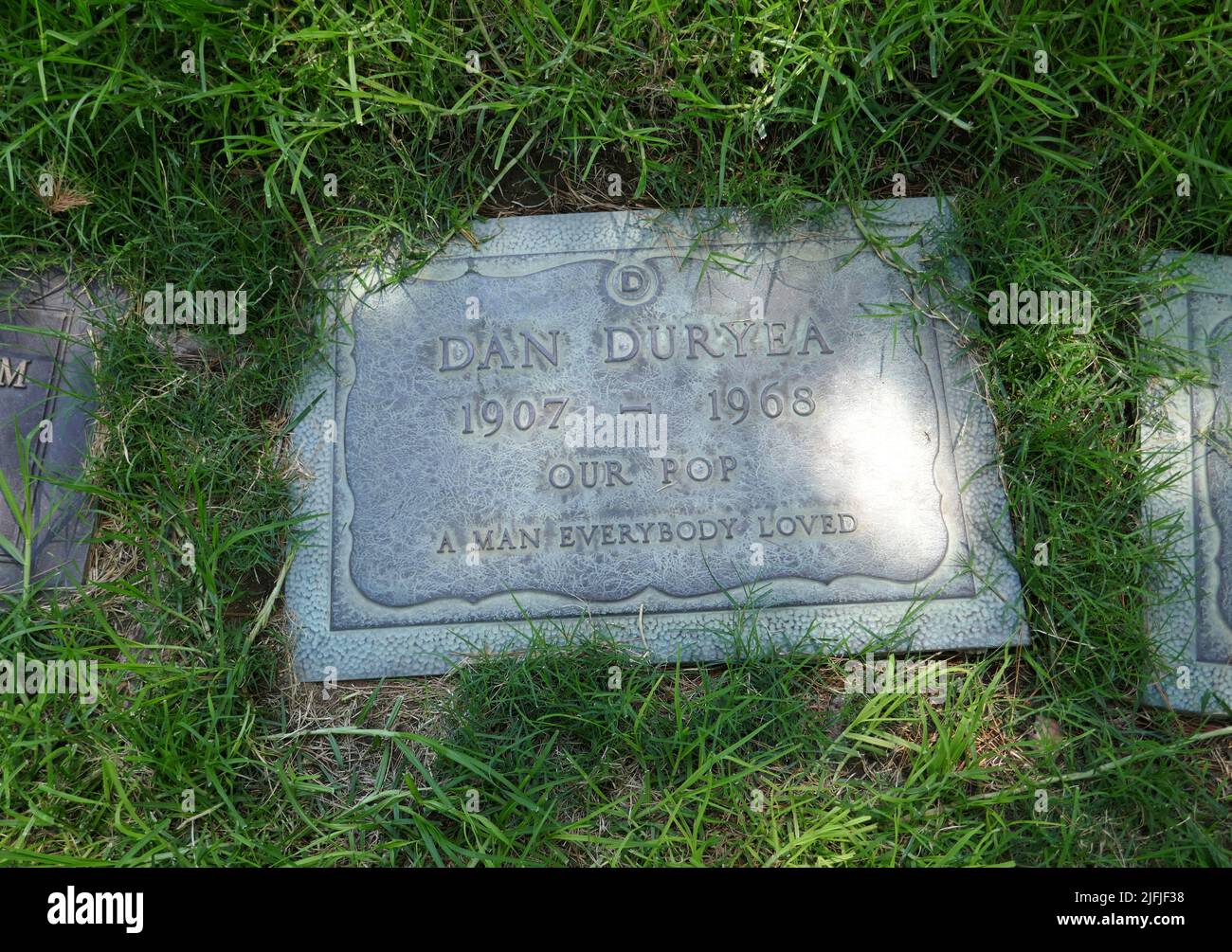 Los Angeles, California, USA 19th June 2022 Actor Dan Duryea's Grave in ...