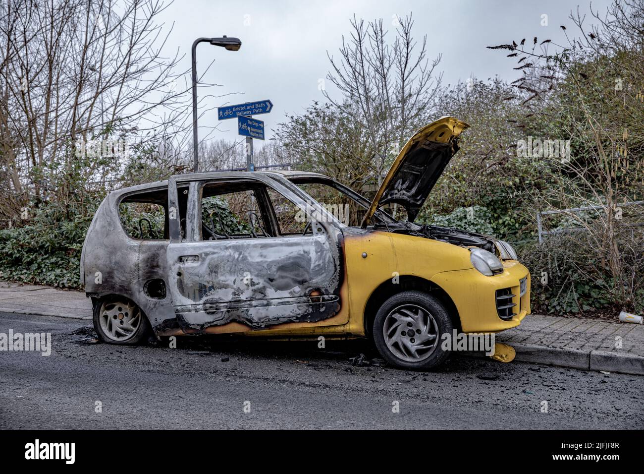 A burnt out car Stock Photo - Alamy