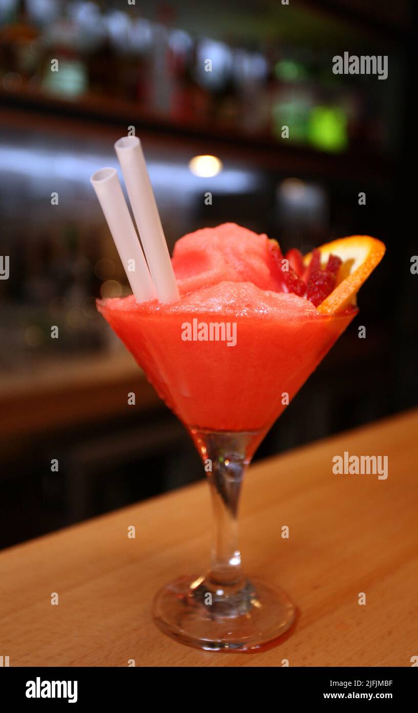 Special cocktails in the cocktail bar Stock Photo - Alamy