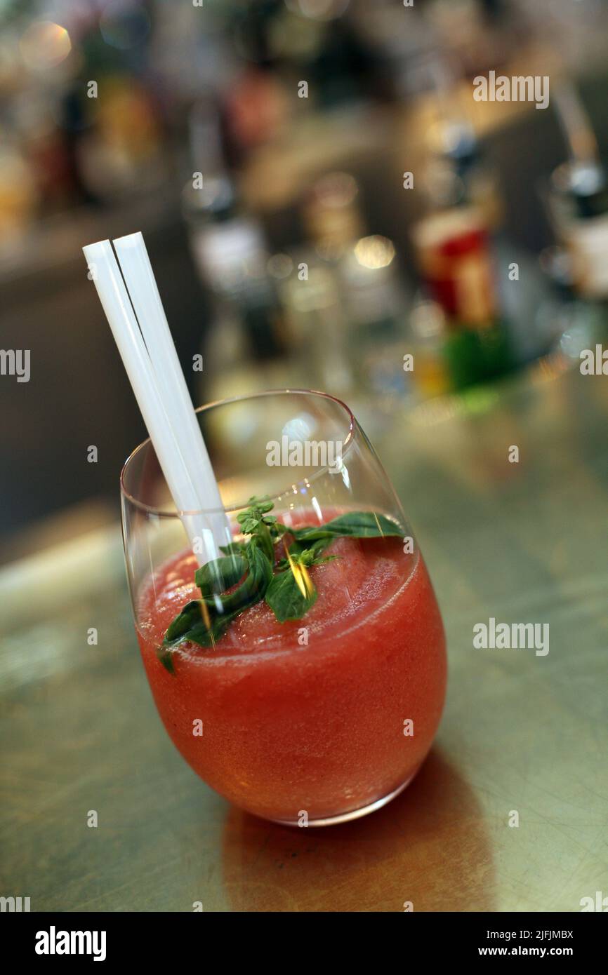 Special cocktails in the cocktail bar Stock Photo - Alamy