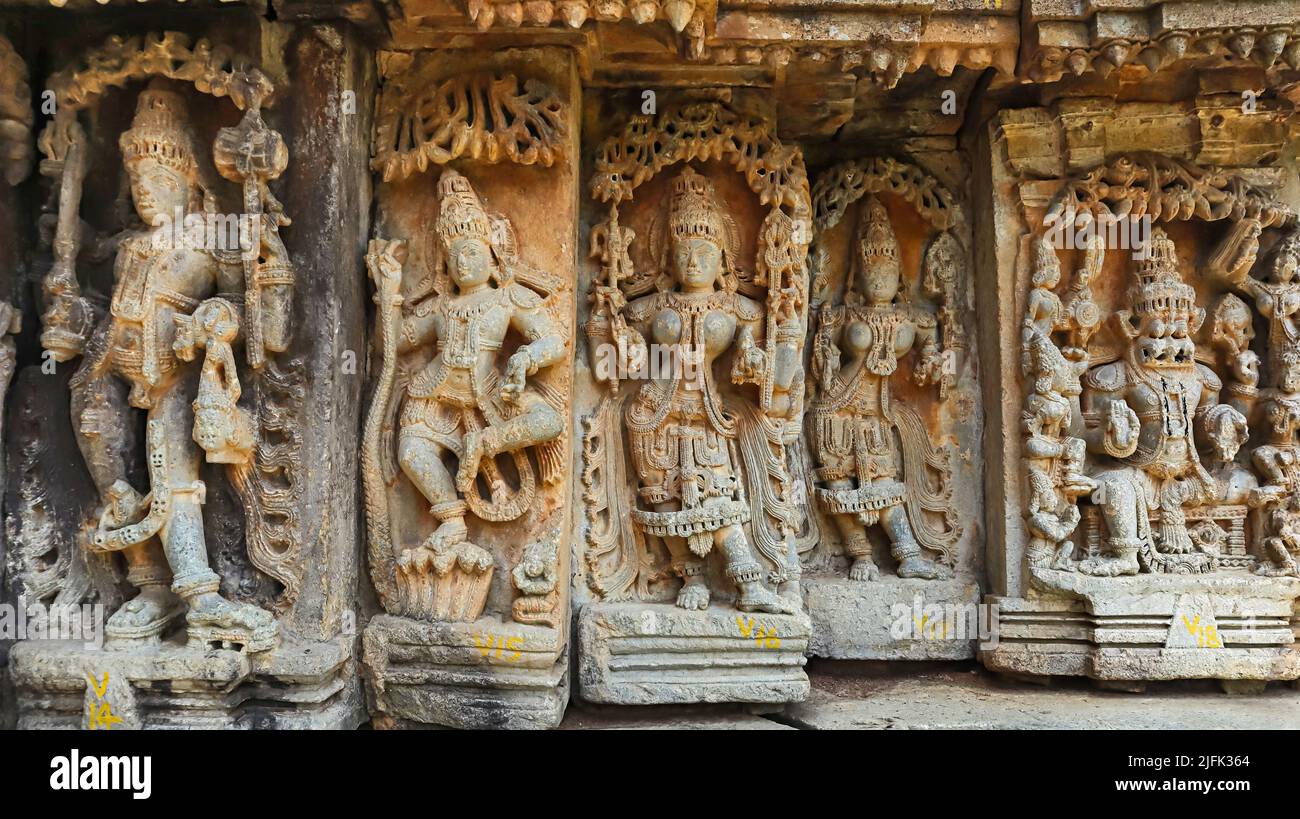 Hindu God and Goddess sculptures on the rear wall of Mallikarjuna ...