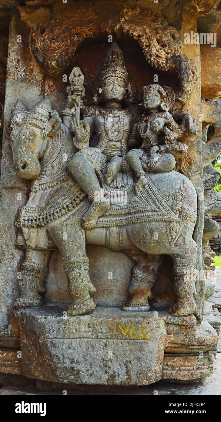 Sculpture of Lord Shiva and Parvati Sitting on Nandi bull, Mallikarjuna ...
