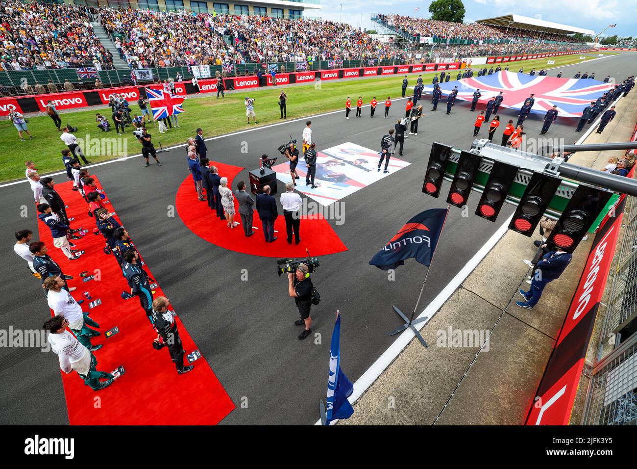 The National Anthem on the starting grid, during the Formula 1 Lenovo ...
