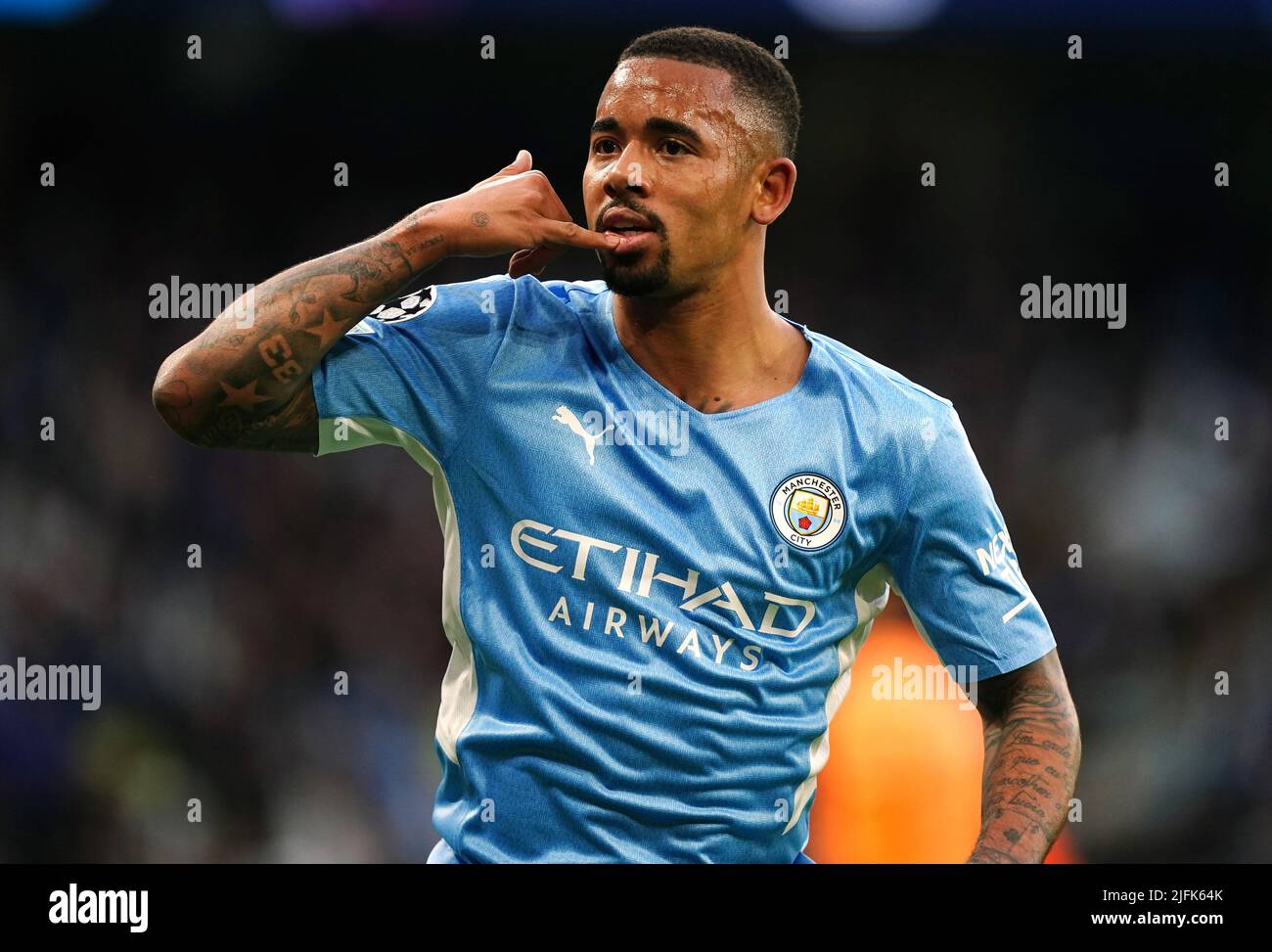 Gabriel jesus arsenal signing hi-res stock photography and images - Alamy