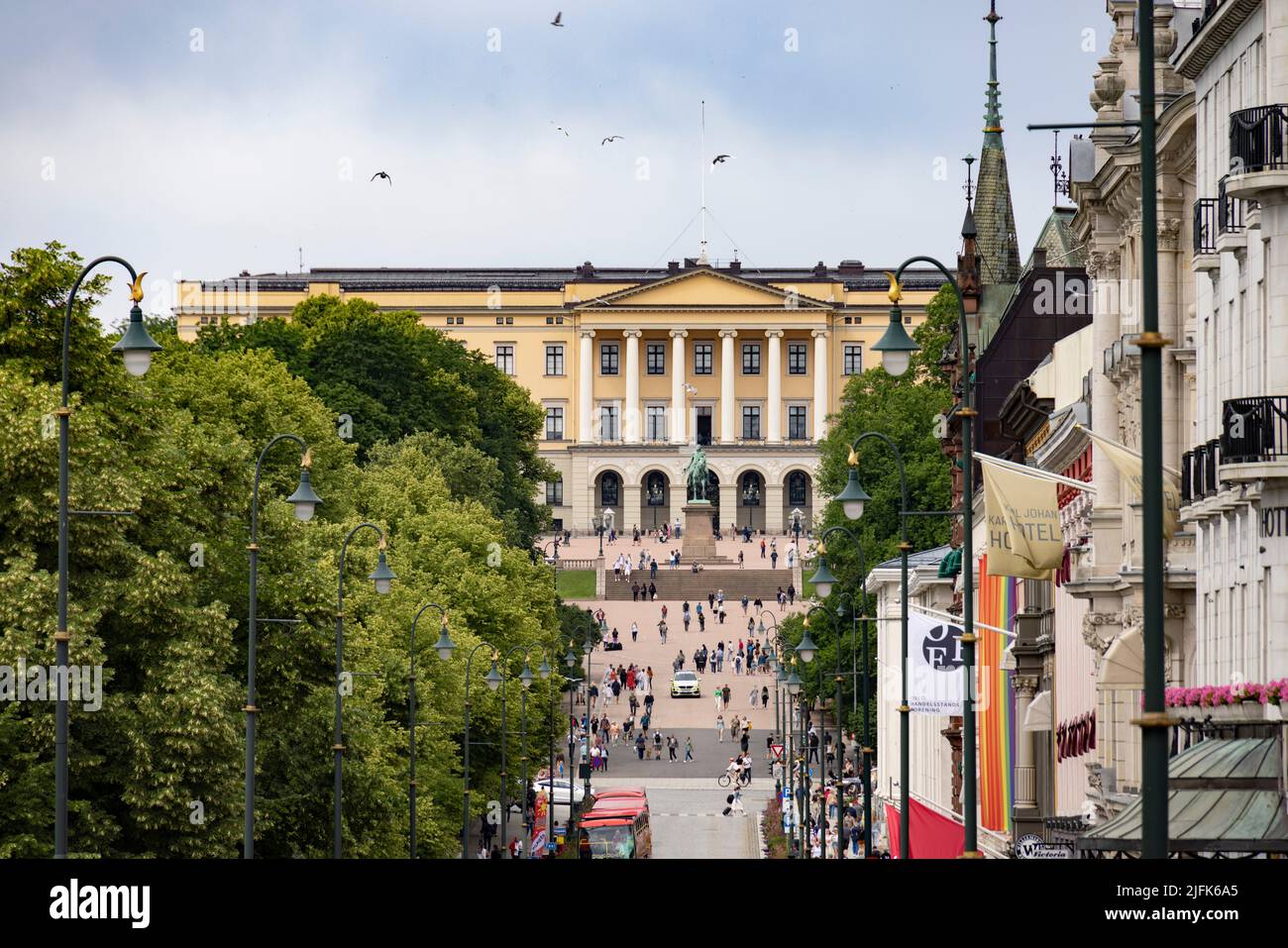 Oslo 20220702.Oslo city center towards the Palace from Karl Johans gate ...