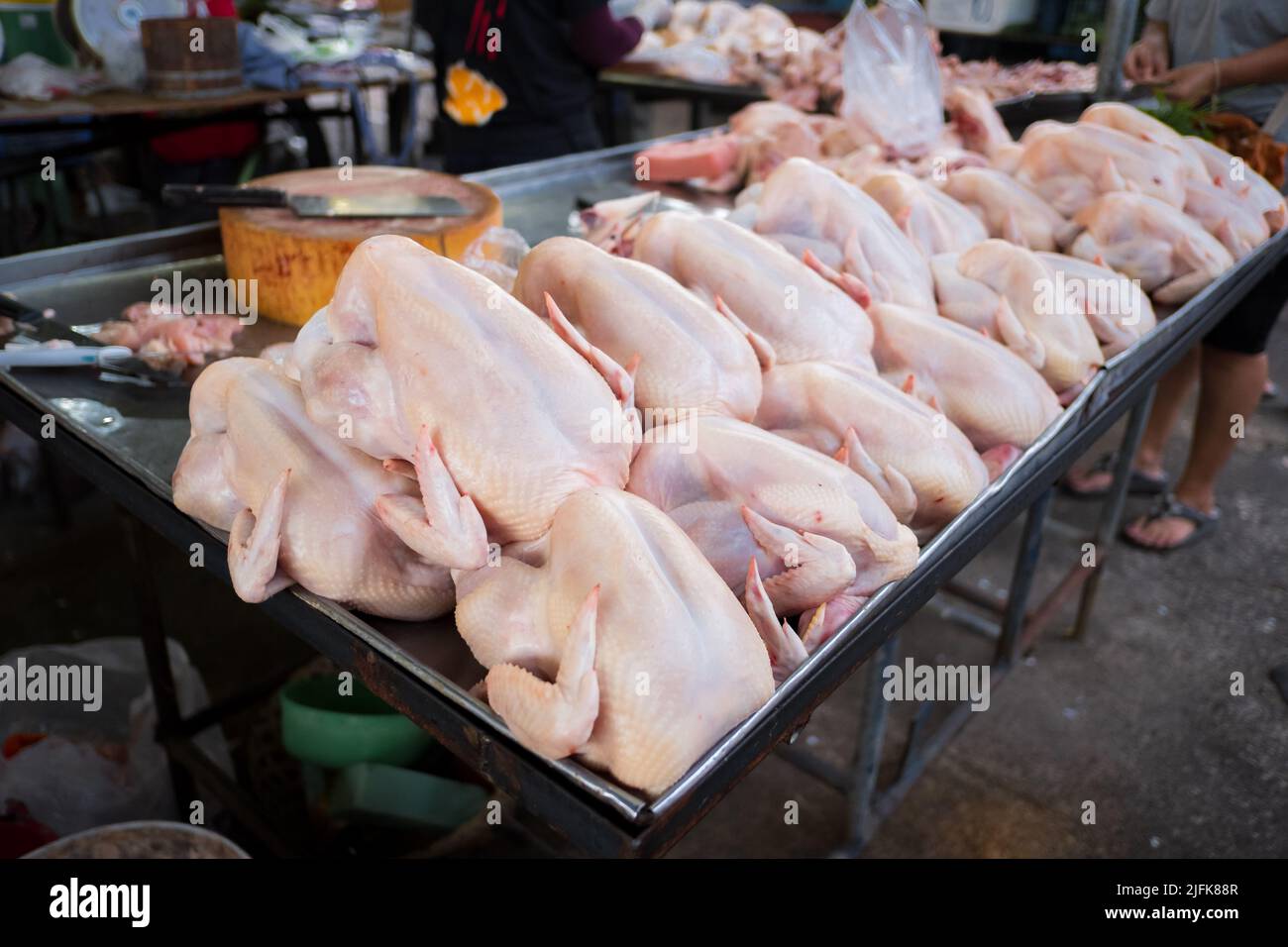 Whole animal butcher hi-res stock photography and images - Alamy