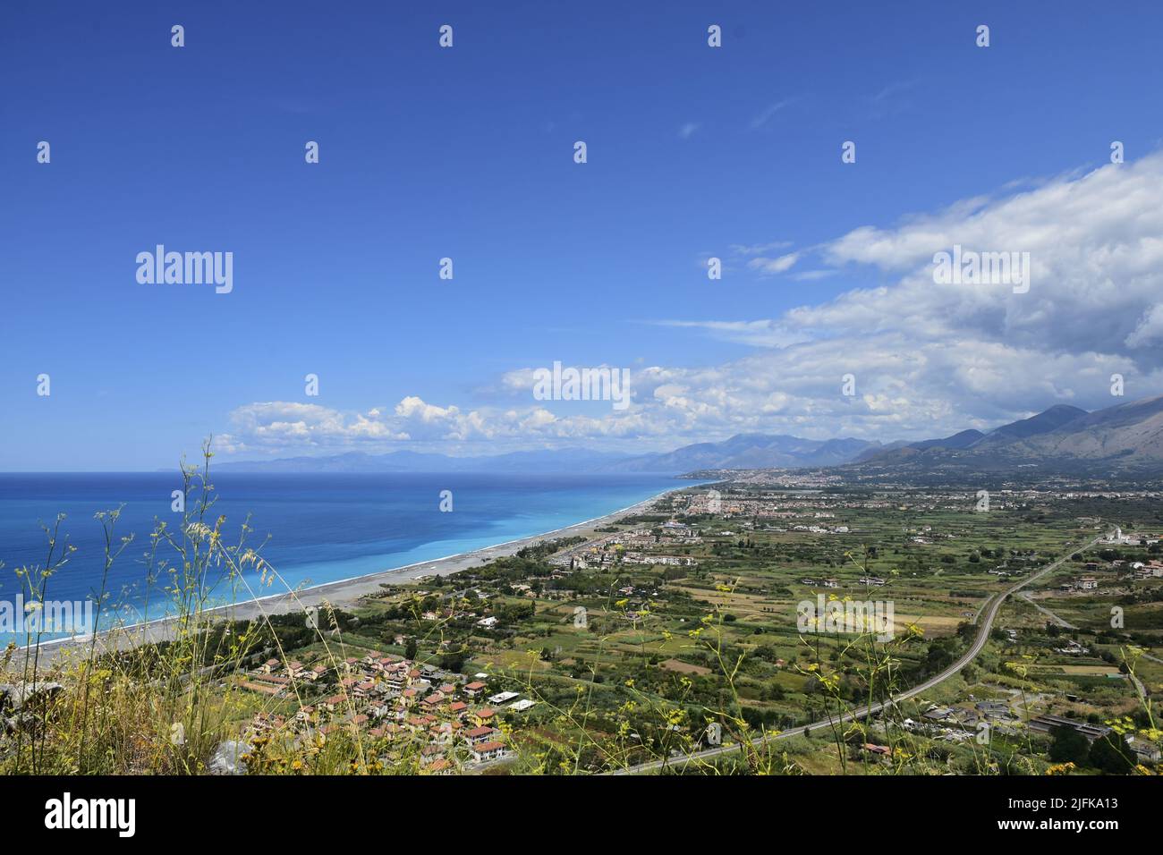 Calabrian landscape mountain hi-res stock photography and images - Alamy