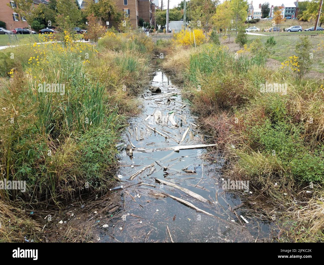 Debris river hi-res stock photography and images - Alamy