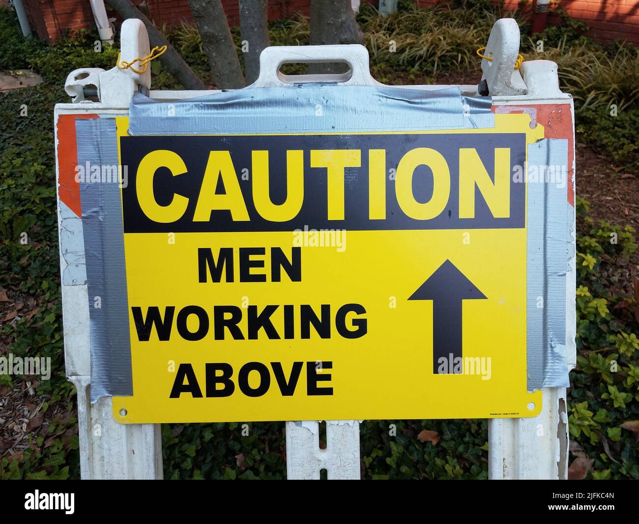 Safety signage and yellow hi-res stock photography and images - Alamy