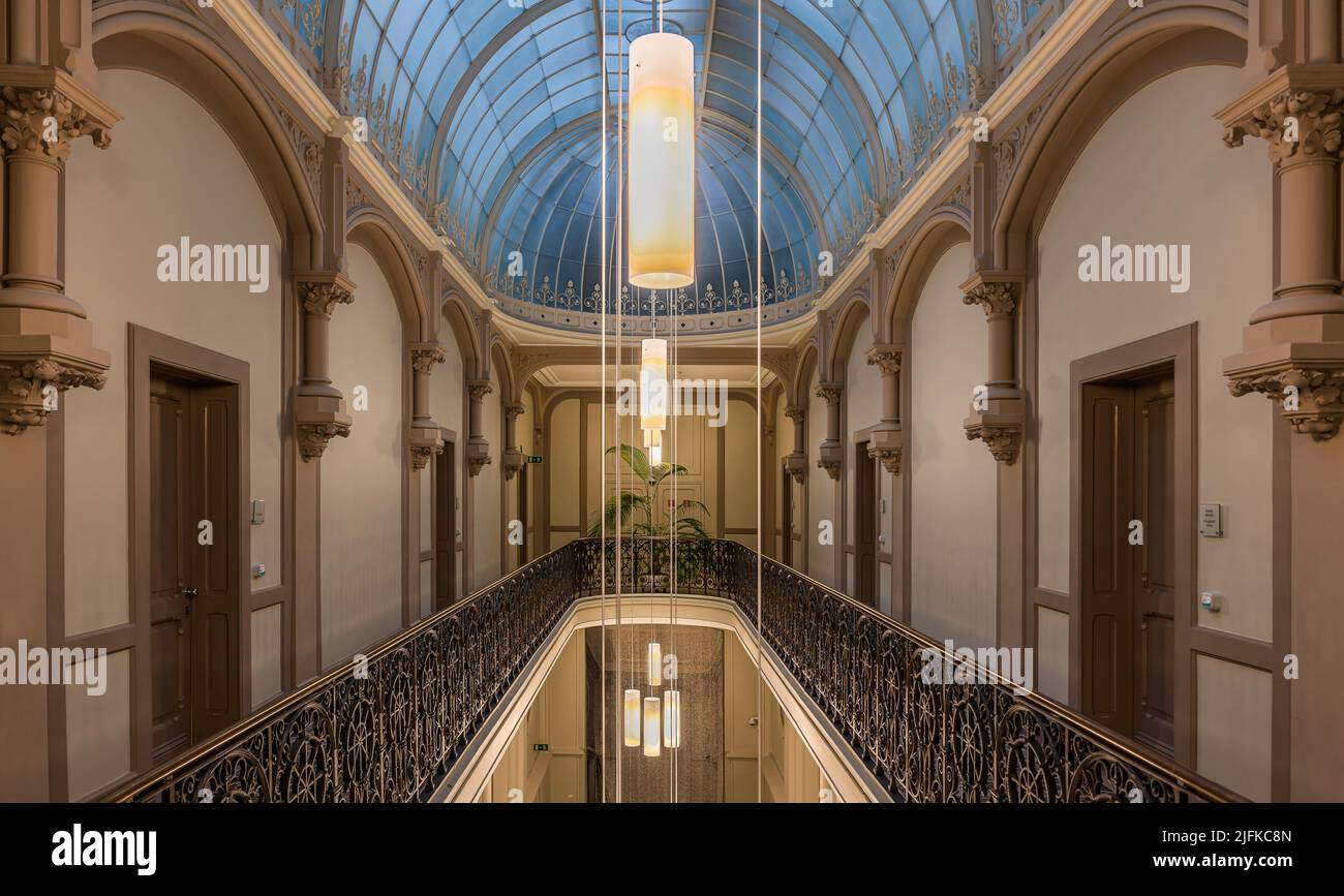 Eclectic interior design hi-res stock photography and images - Alamy