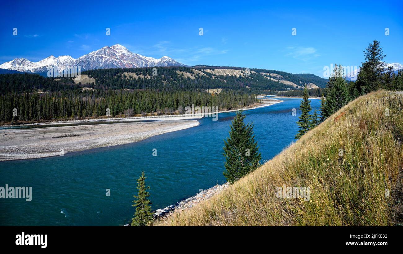 16x9 format hi-res stock photography and images - Alamy