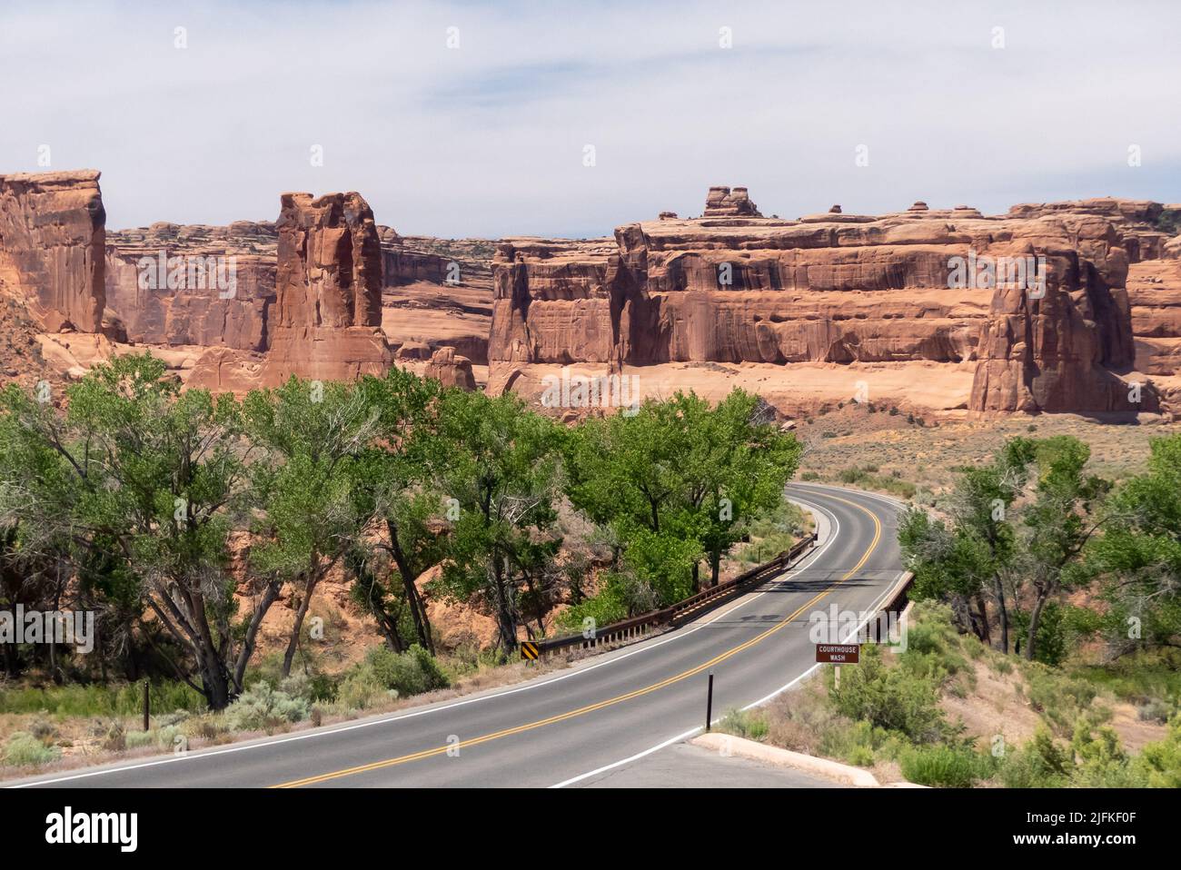Arches National Park in Utah: typical scenery near Courthouse Wash ...