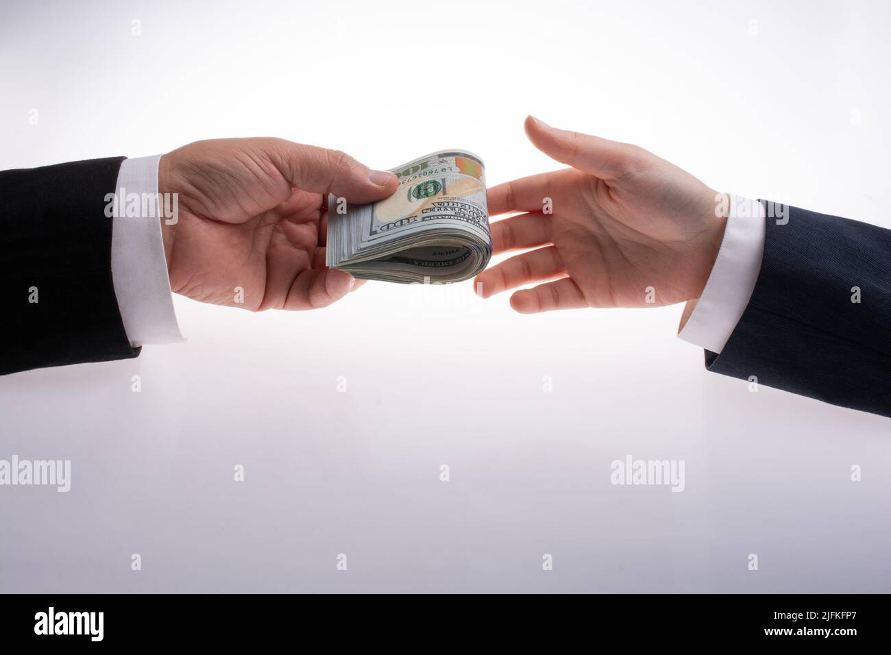 Hand receiving money hi-res stock photography and images - Alamy