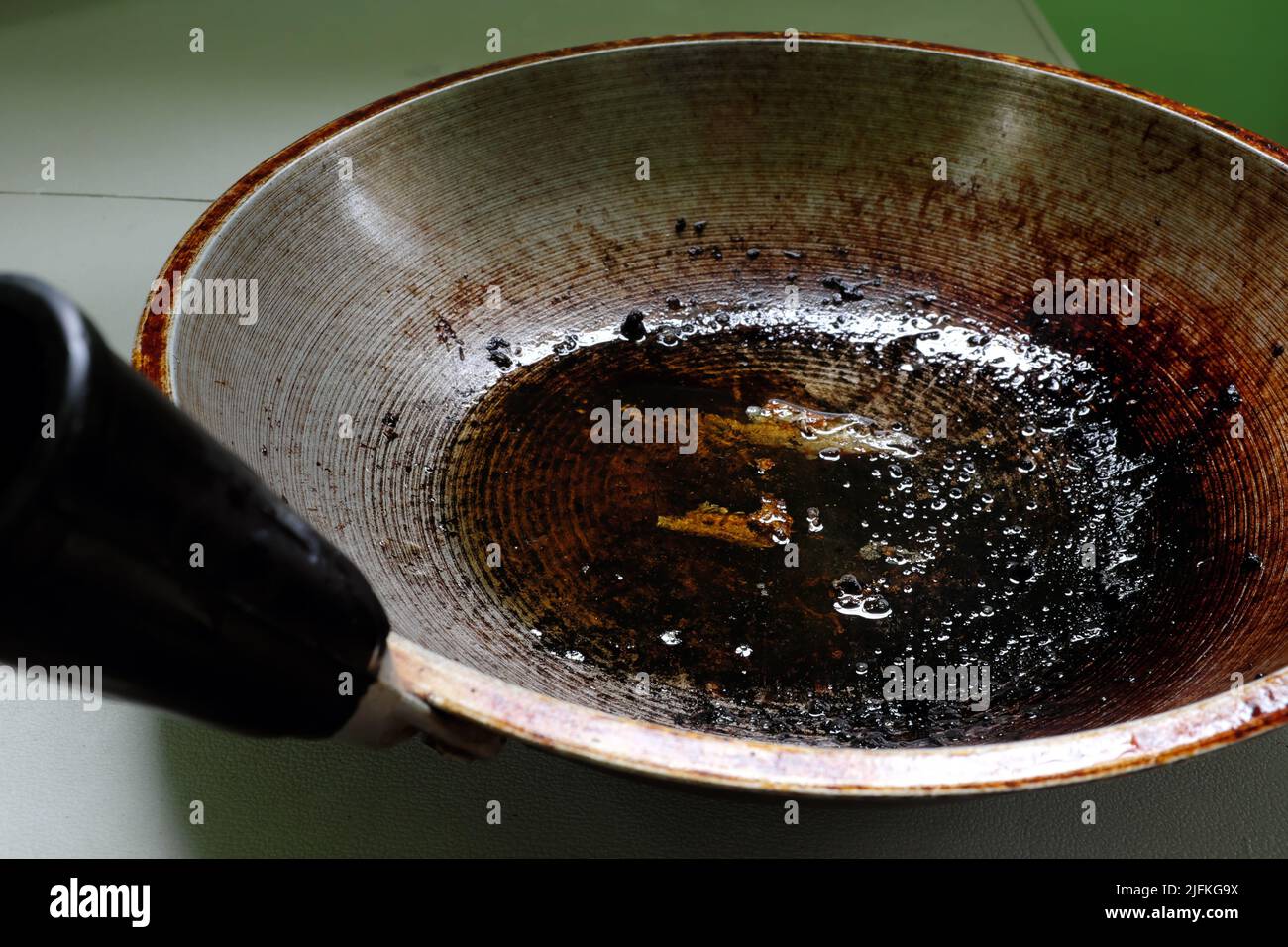Burnt cooking oil hi-res stock photography and images - Alamy