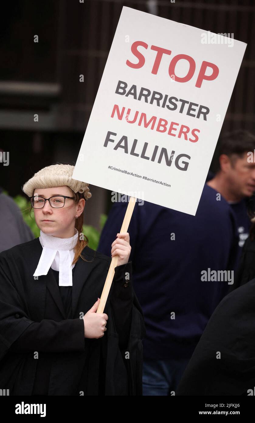 Criminal barrister strike hi-res stock photography and images - Alamy