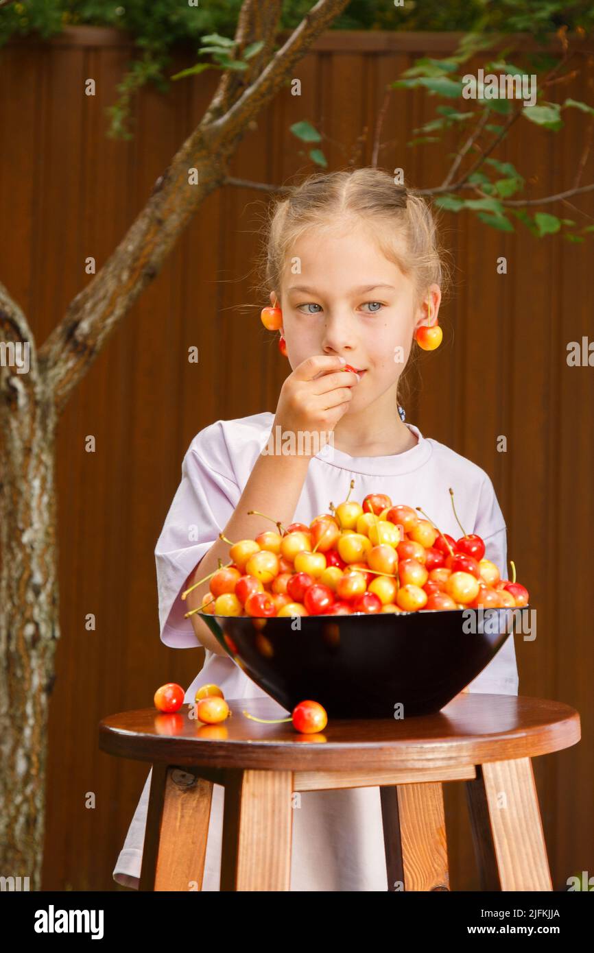 Family fun food hi-res stock photography and images - Alamy
