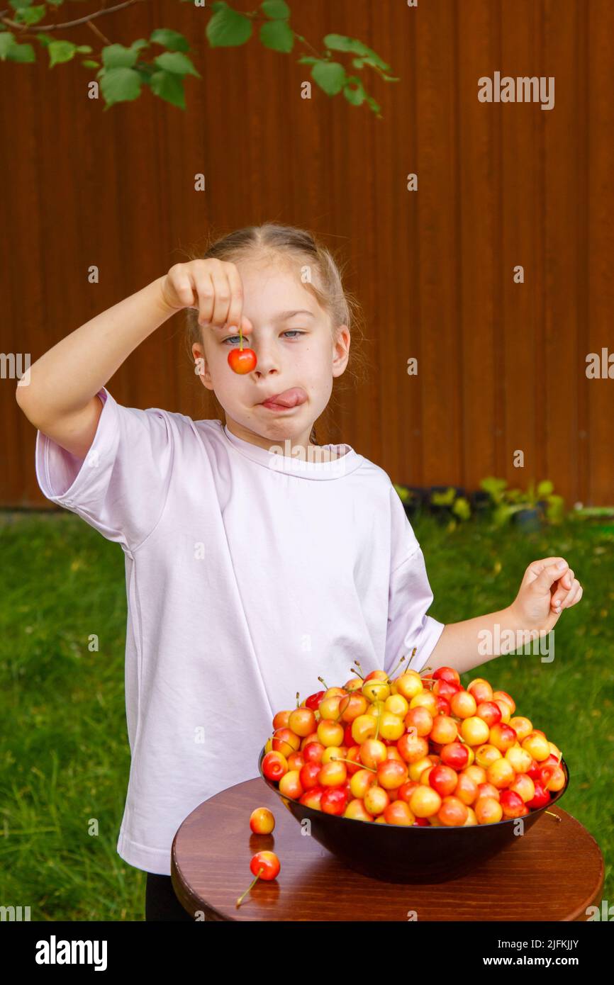 Family fun food hi-res stock photography and images - Alamy