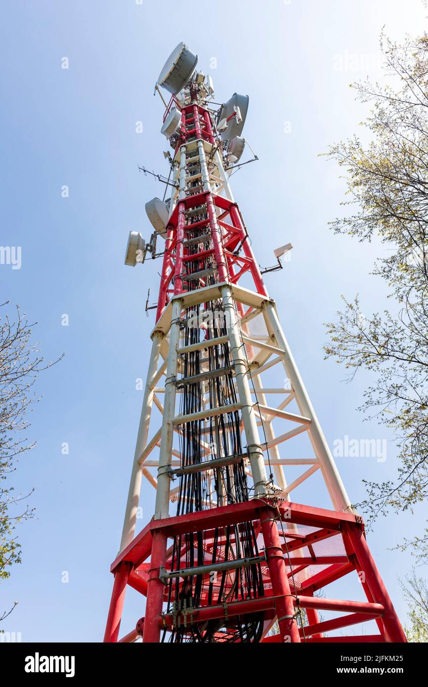 Cellular communication connection hi-res stock photography and images - Alamy