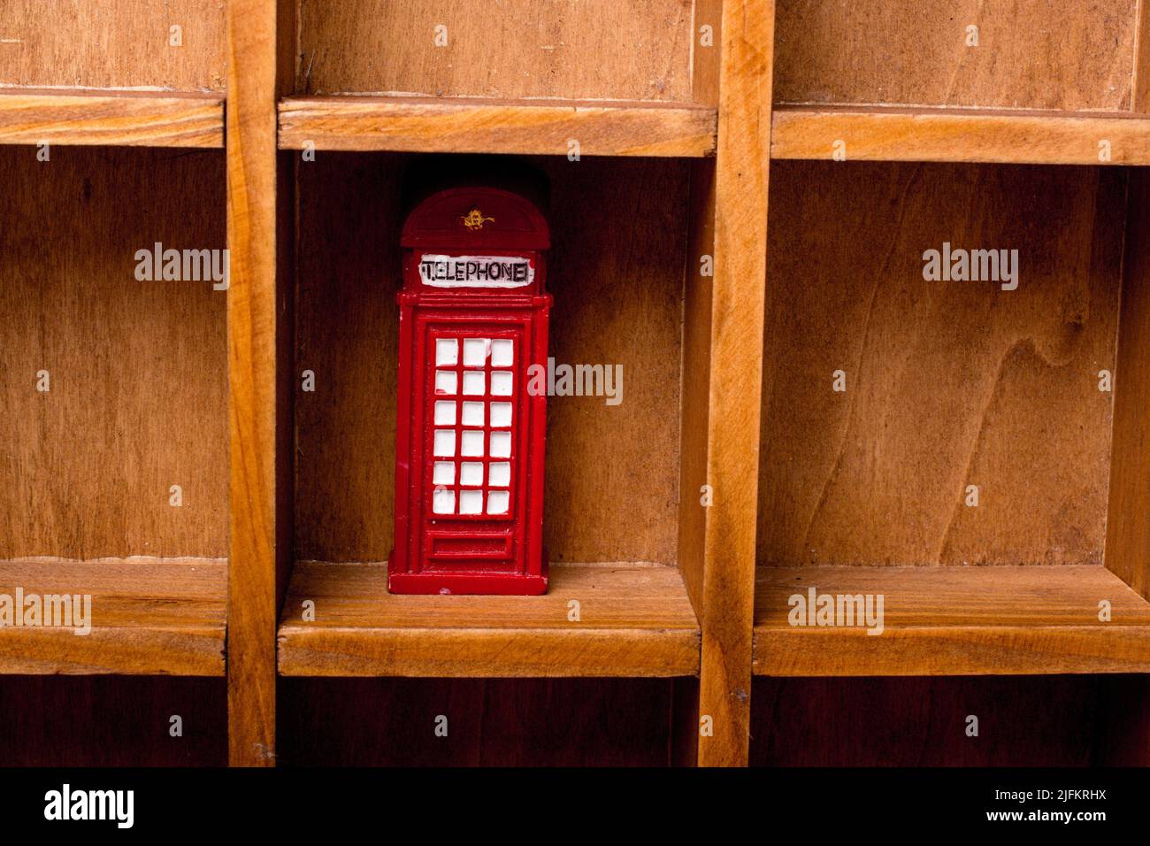 British style phone booth hi-res stock photography and images - Alamy