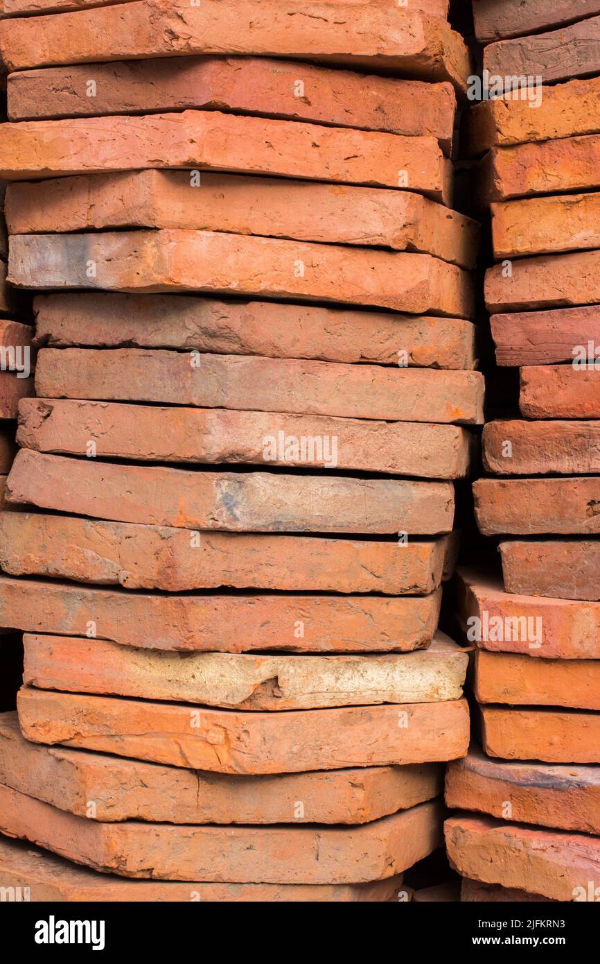 Unloading bricks hi-res stock photography and images - Alamy