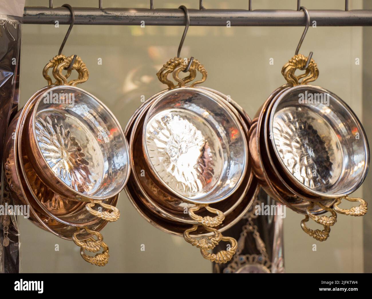 Vintage cook ware hi-res stock photography and images - Alamy