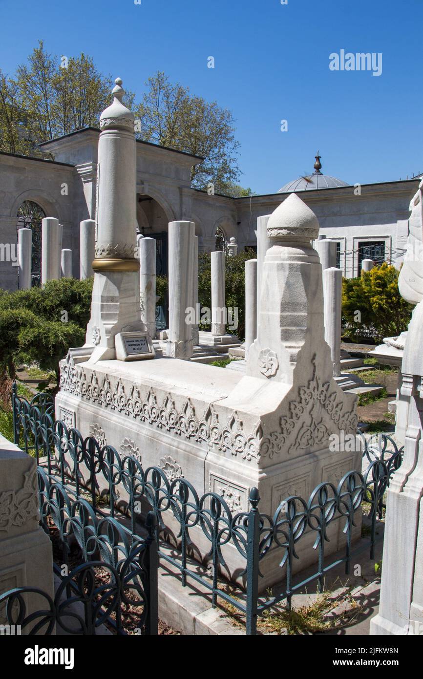 Ottoman gravestone hi-res stock photography and images - Alamy