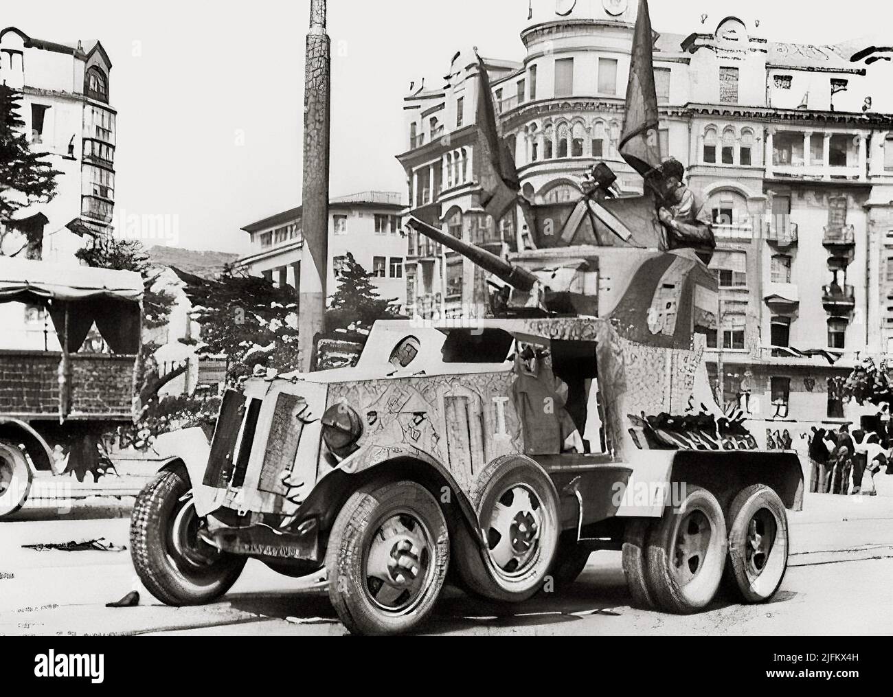 Car during world war ii hi-res stock photography and images - Alamy