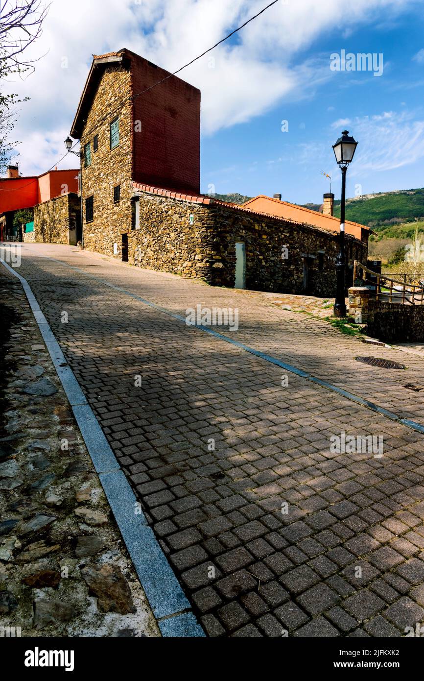 Man made slope hi-res stock photography and images - Alamy