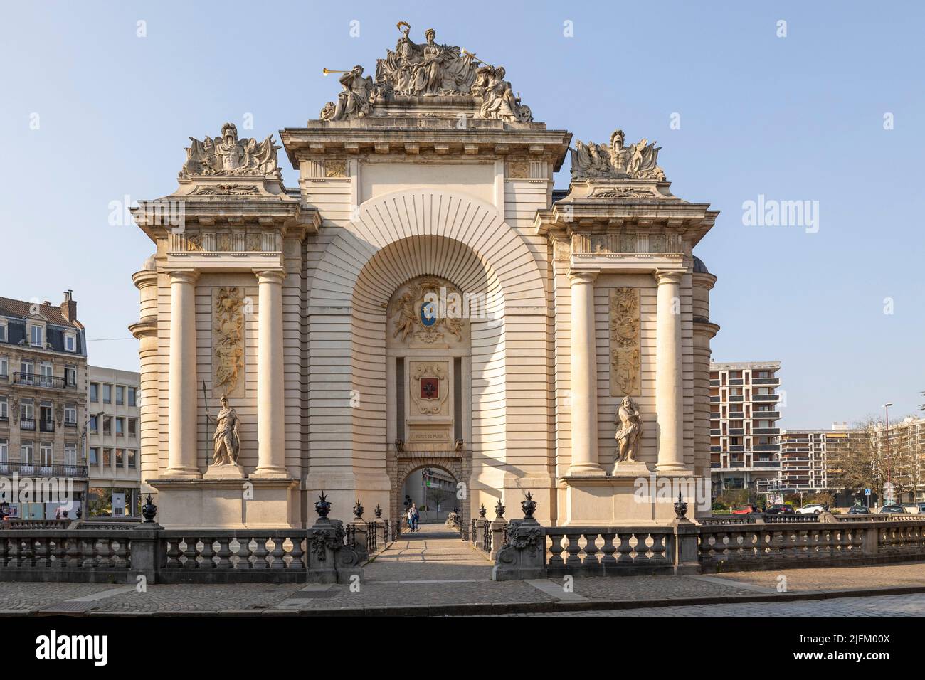 Porte de paris lille hi-res stock photography and images - Alamy