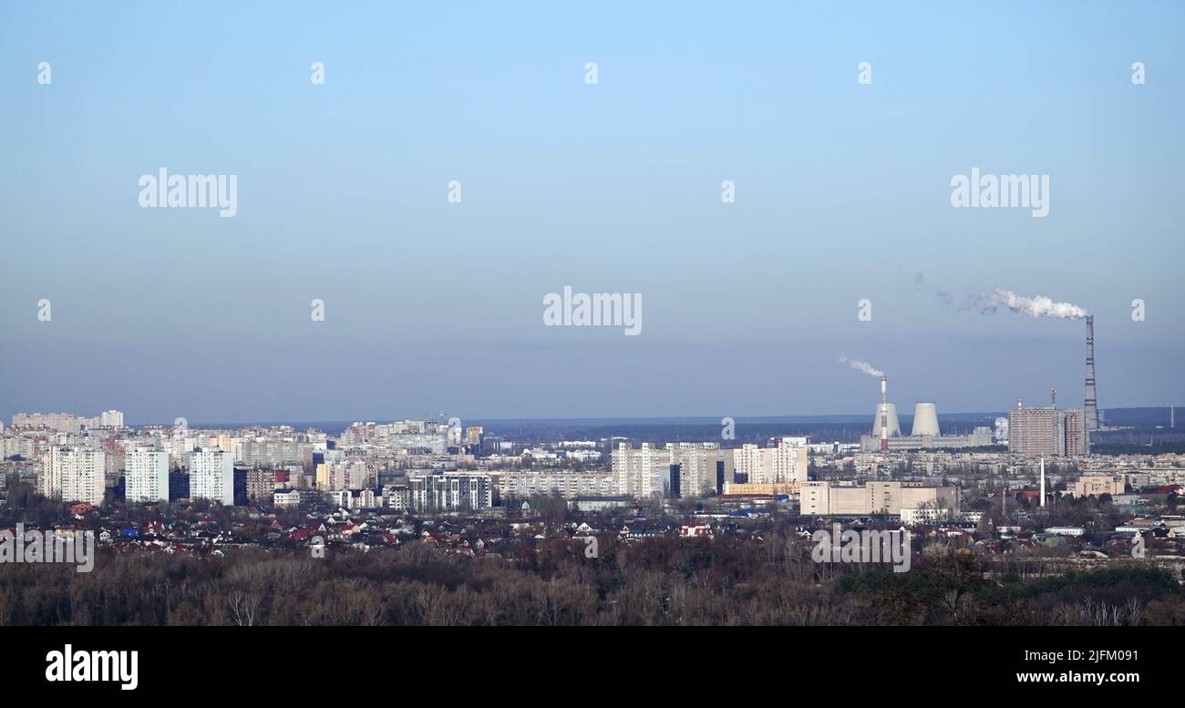 Kiev, Ukraine November 22, 2019: Pipes smoke, polluting the air in the ...