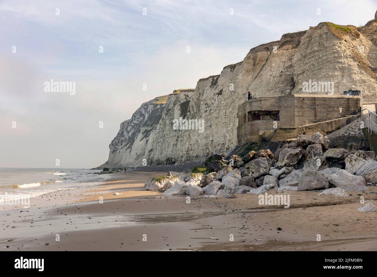 Calais cliff hi-res stock photography and images - Alamy