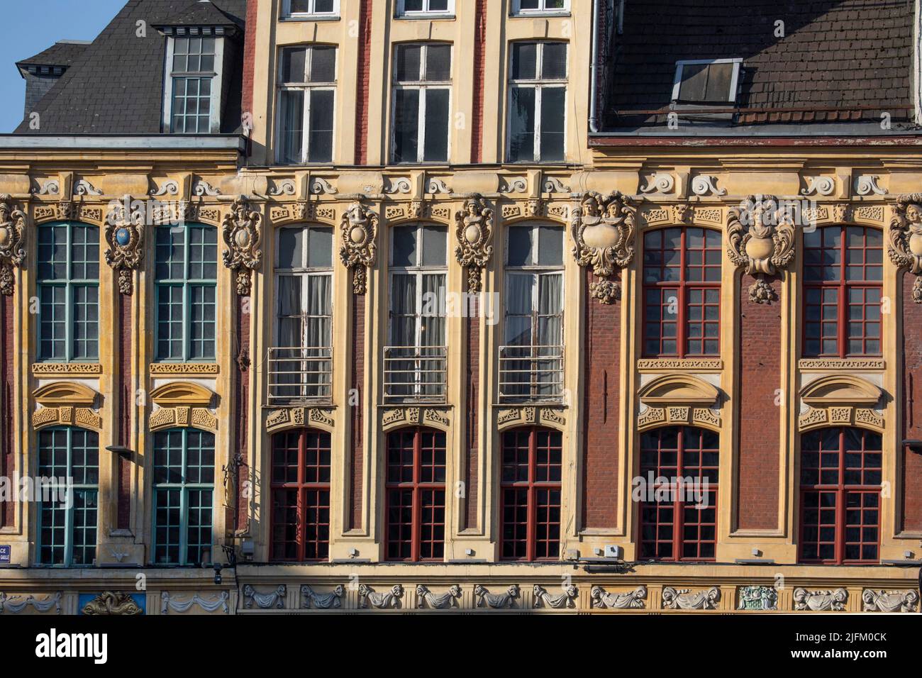 Lille building hi-res stock photography and images - Alamy