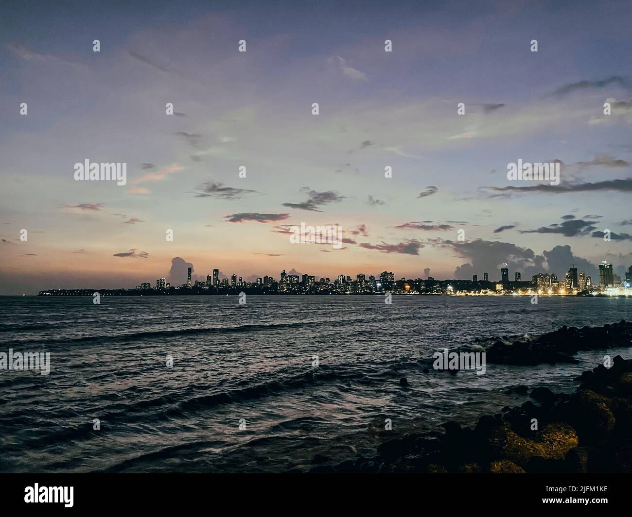 Golden hour mumbai hi-res stock photography and images - Alamy