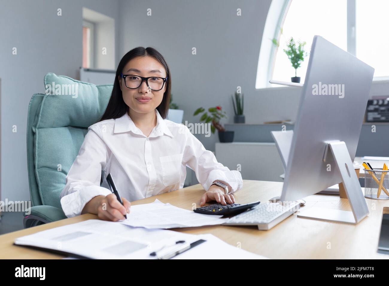 Portrait of young beautiful and successful Asian business woman, female ...