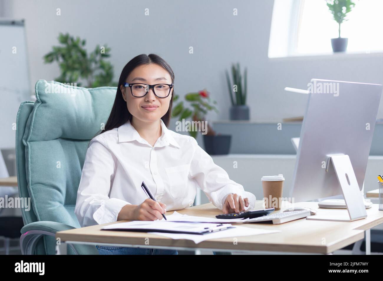 Portrait of young beautiful and successful Asian business woman, female ...