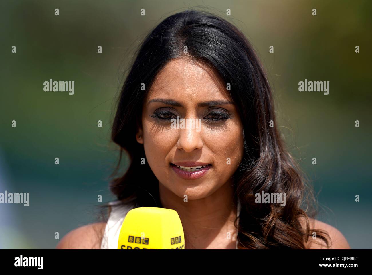 Isa Guha's Instagram, Twitter & Facebook on IDCrawl