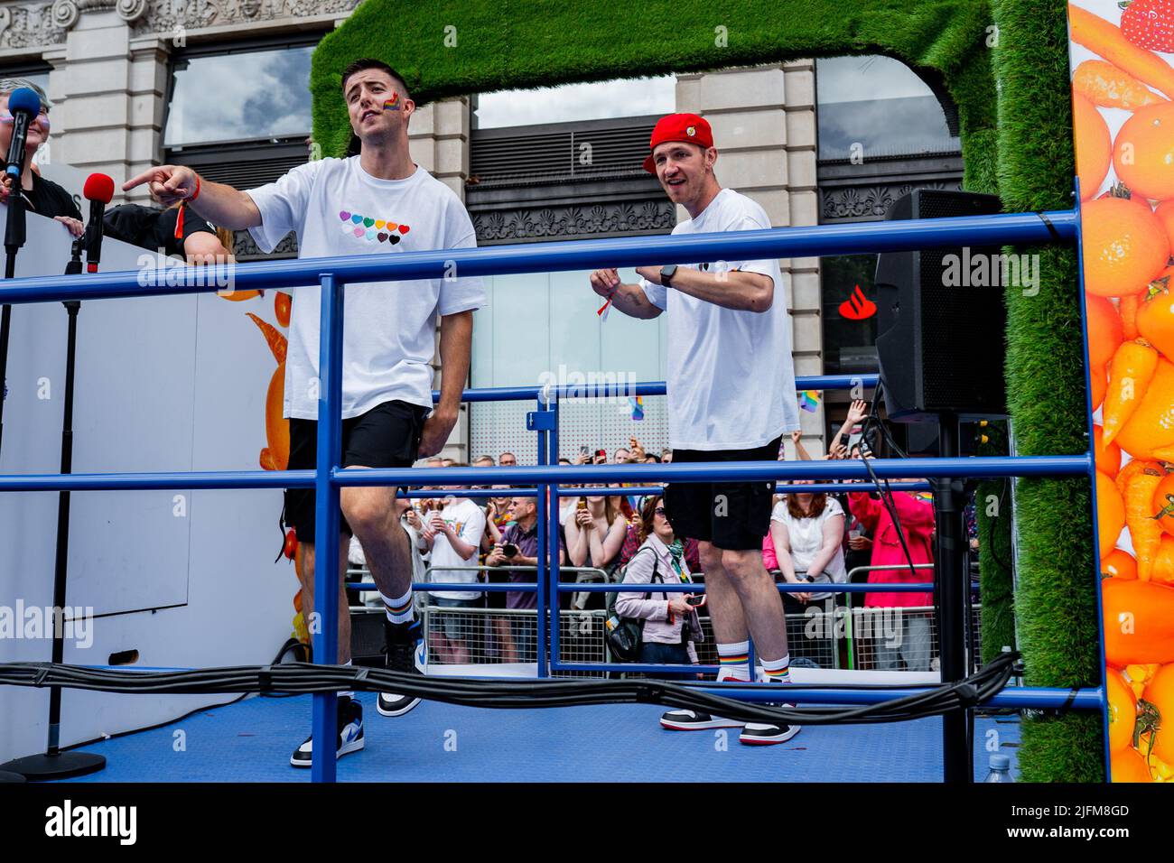 Britain's Got Talent dancers Twist and Pulse at Pride in London Parade ...